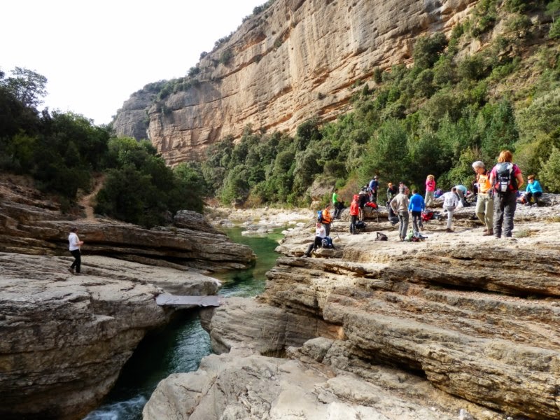 Club Montisonense de Montaña: DE LAS ALMUNIAS DE RODELLAR A ALQUEZAR